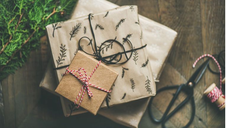 Five Useful, Moderate Price Christmas Gifts Ideas for Her